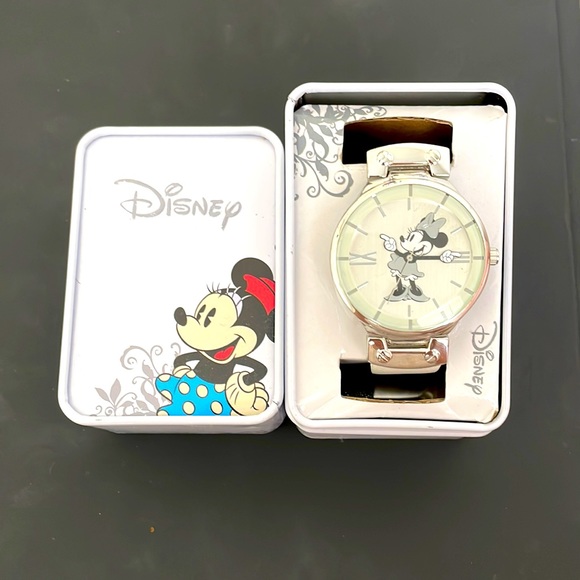 Disney | Accessories | Disneys Minnie Watch | Poshmark